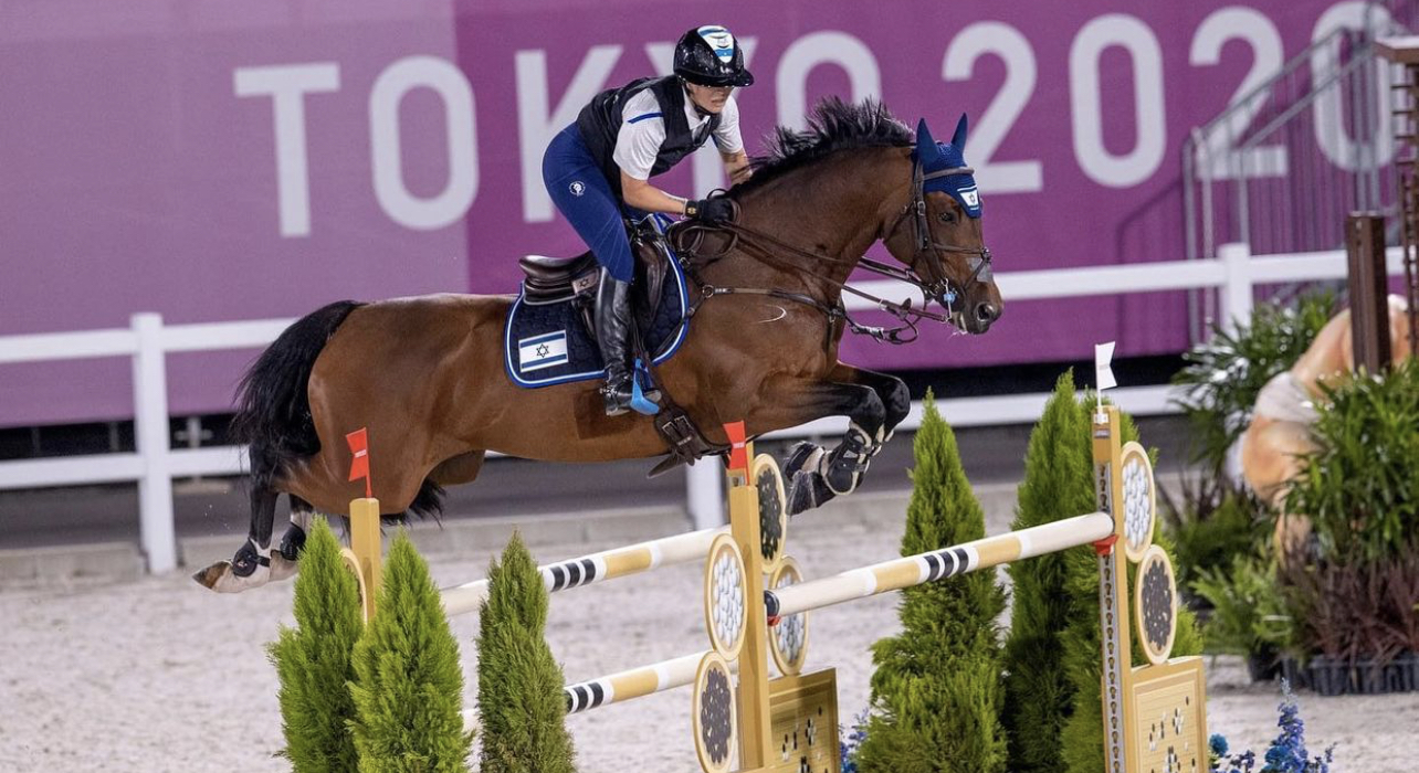 Sync Equestrian- More than just your average breeches and riding tops ...