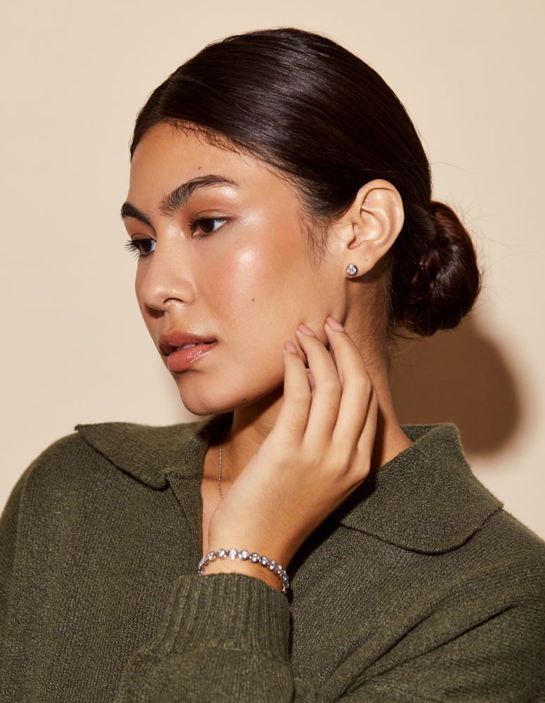 Model with Diamond bracelet and Earrings