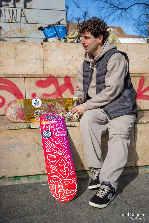 Design your own skateboard - welcome to Custom Decks!