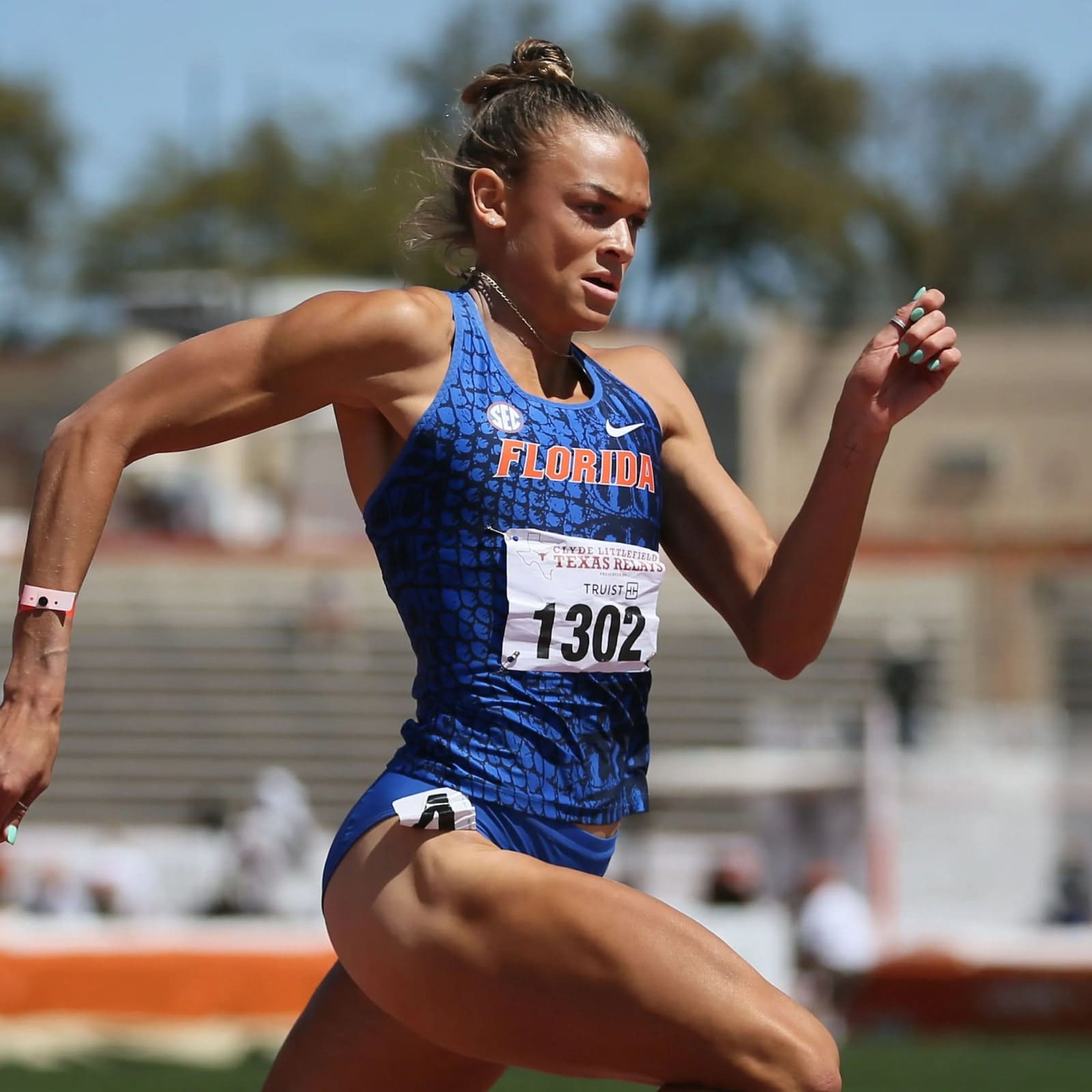 FEATURED ATHLETES – Athlete Frame