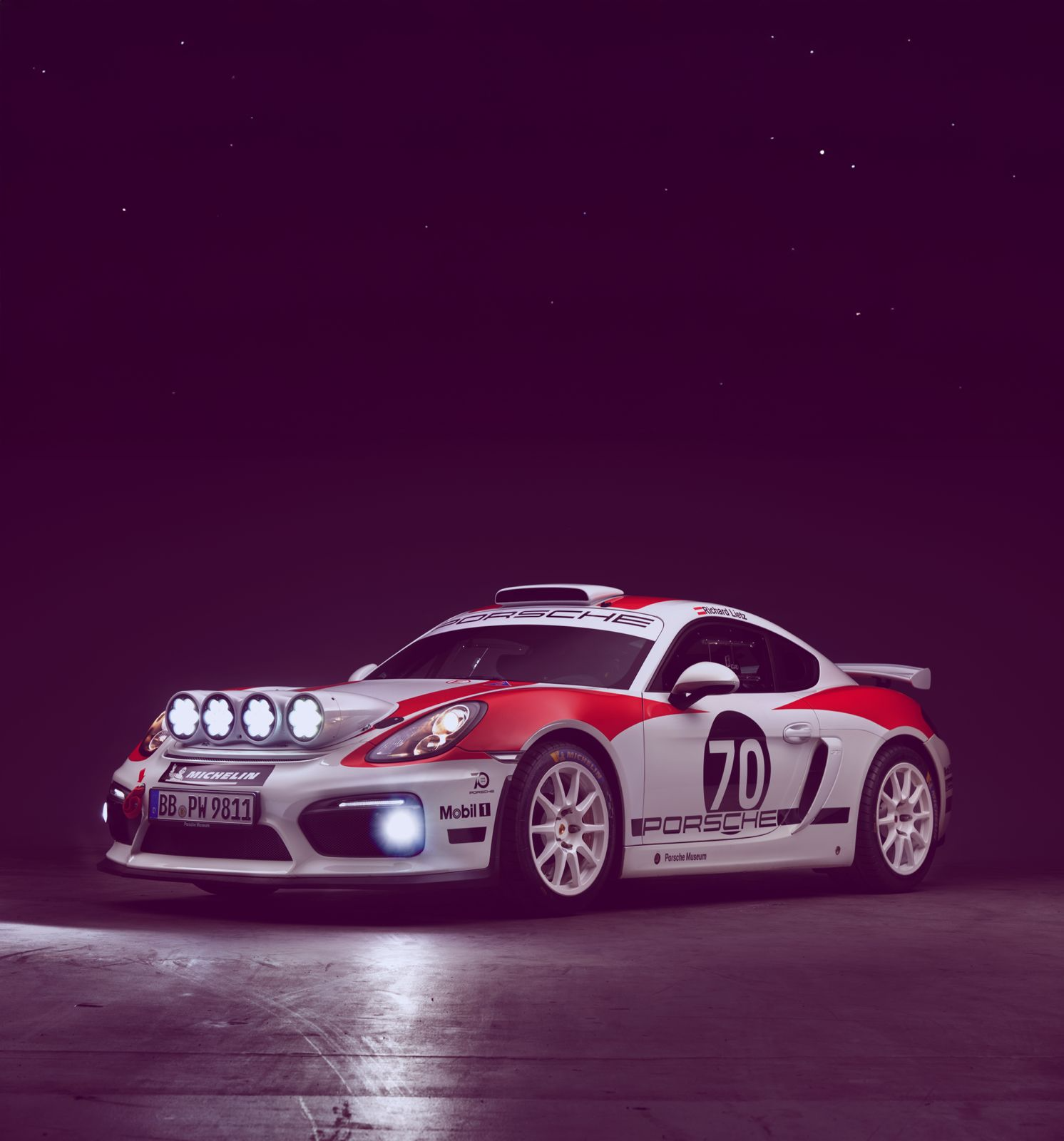 Issue 030 – 000 Magazine