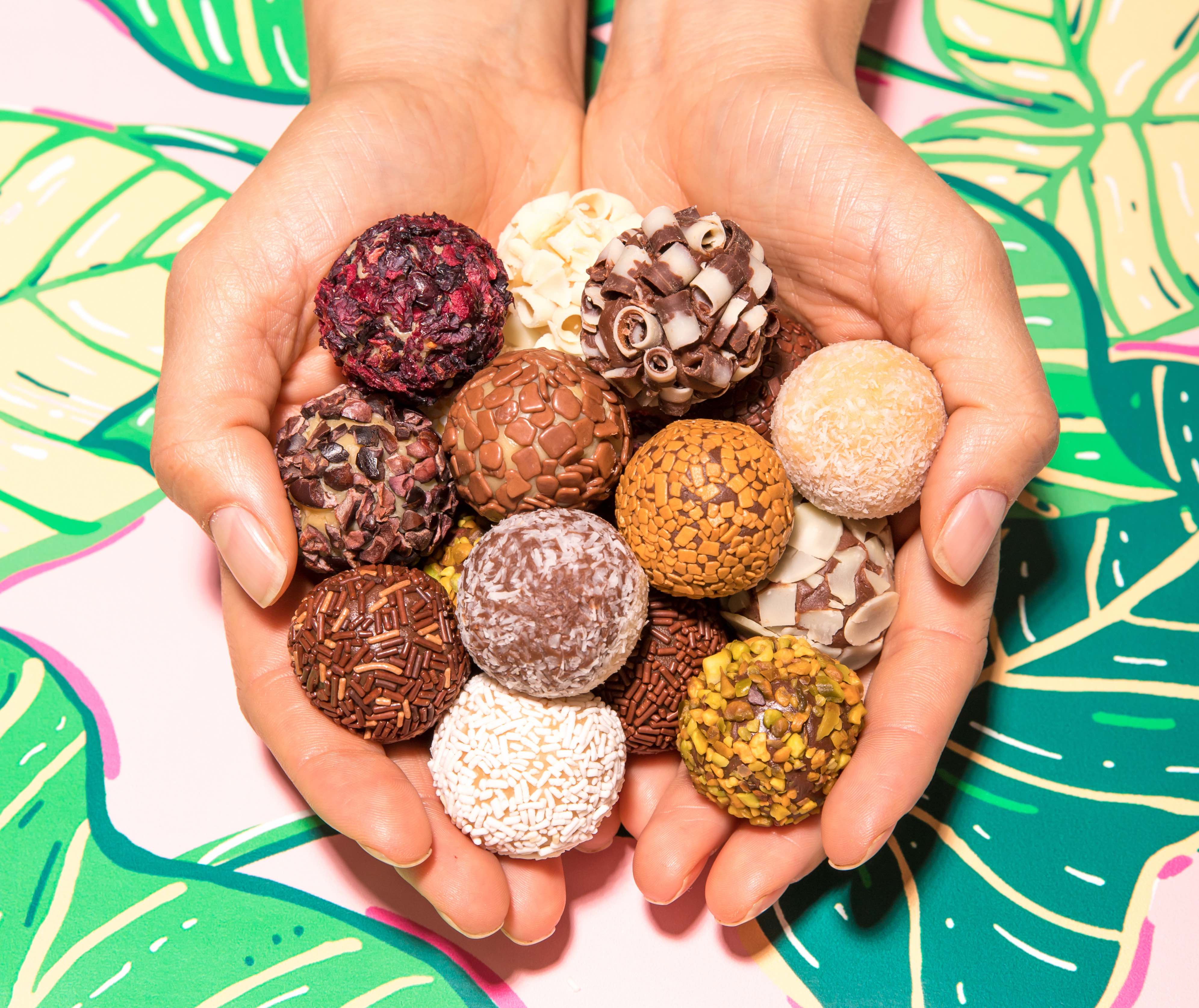 Best Chocolate Making Kits for Kids, Families, and Companies - tinyB ...