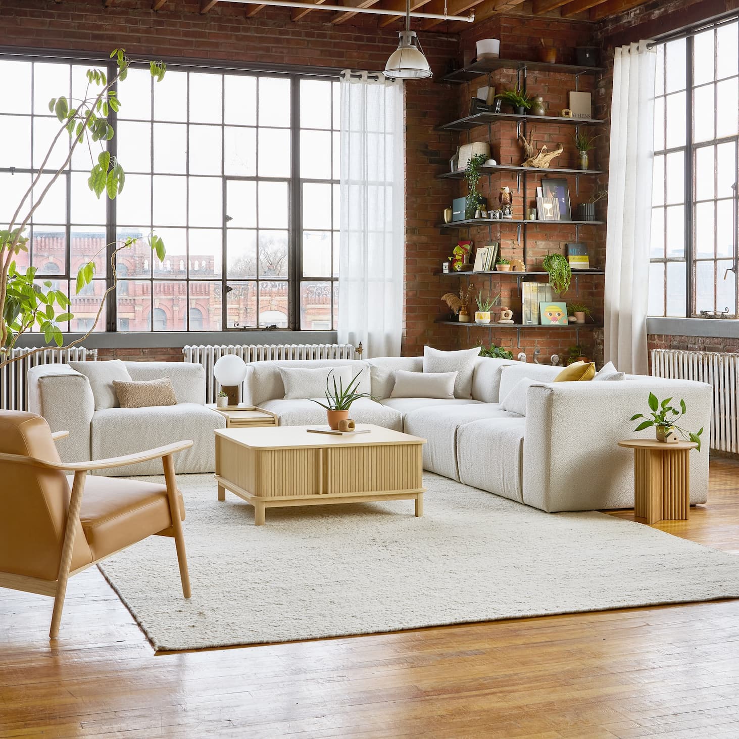 Virtual Showroom – Gus Modern